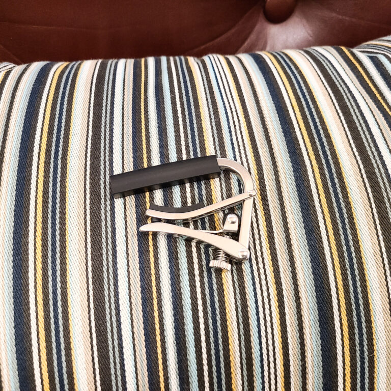 Shubb S1 ステンレス製カポ – Haluna Guitar Studio